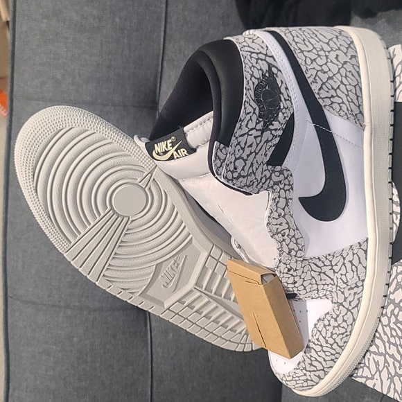 Jordan | Shoes | Air Jordan Retro High Og Elephant Print New With Extra ...